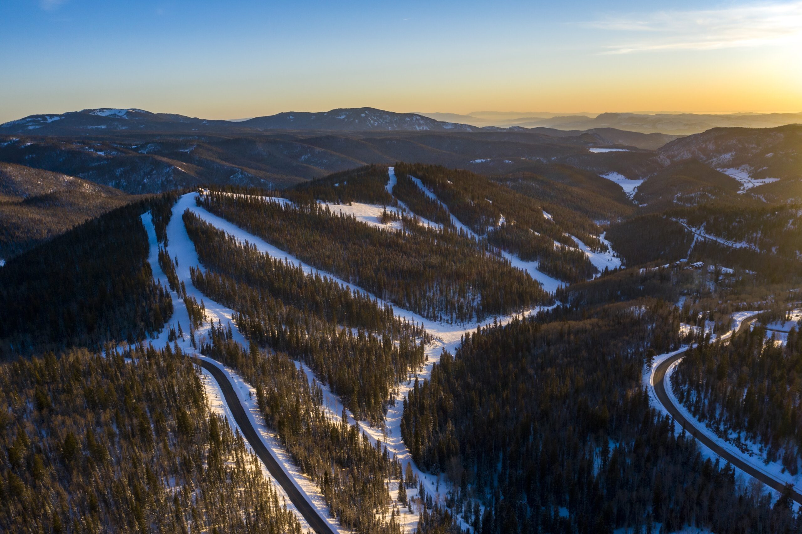 Local Hotels - Eagle Point Resort